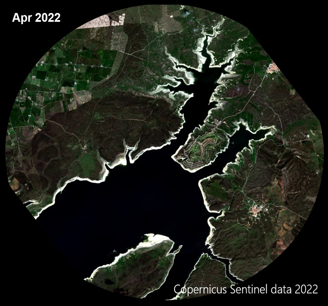 Canon Electronics released the satellite image of the drought in the Valdecañas Reservoir in ...